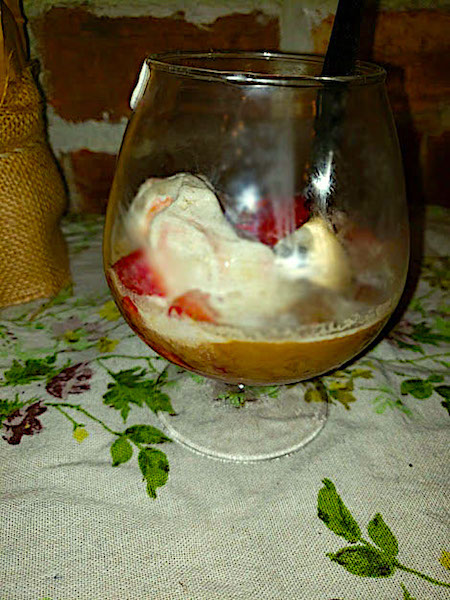 Strawberry coffee surprise – Coffee with the Queen