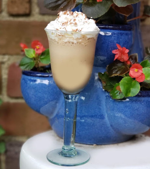 Fantastic frappes! – Coffee with the Queen