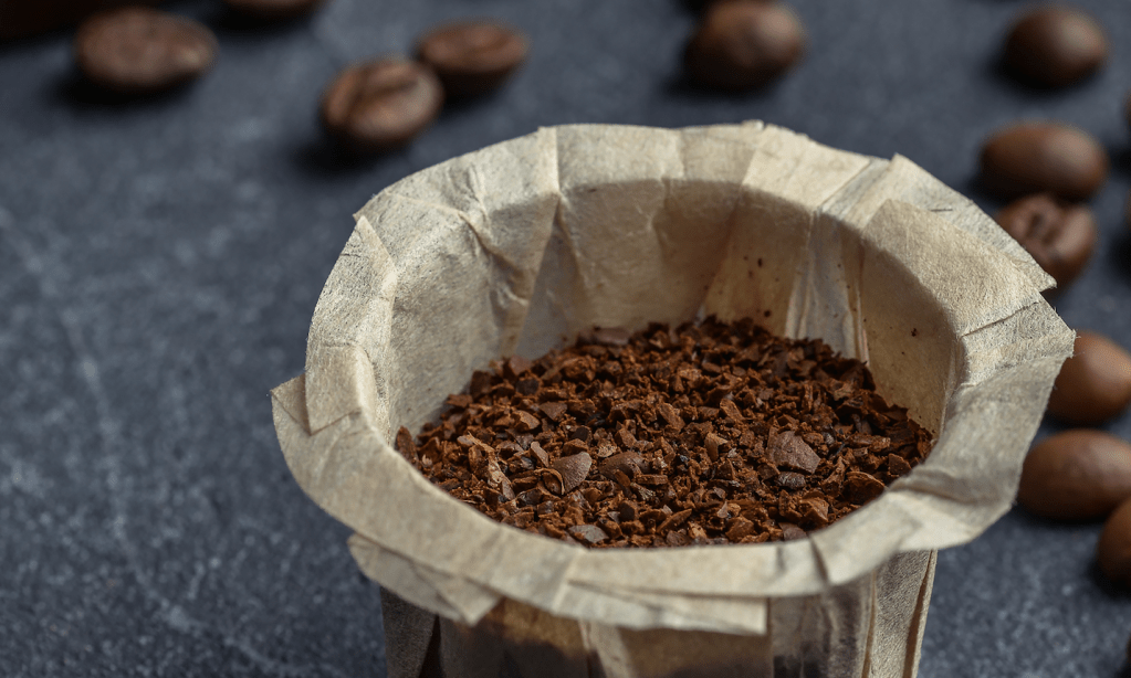 Coffee, cholesterol, and filters – Coffee with the Queen