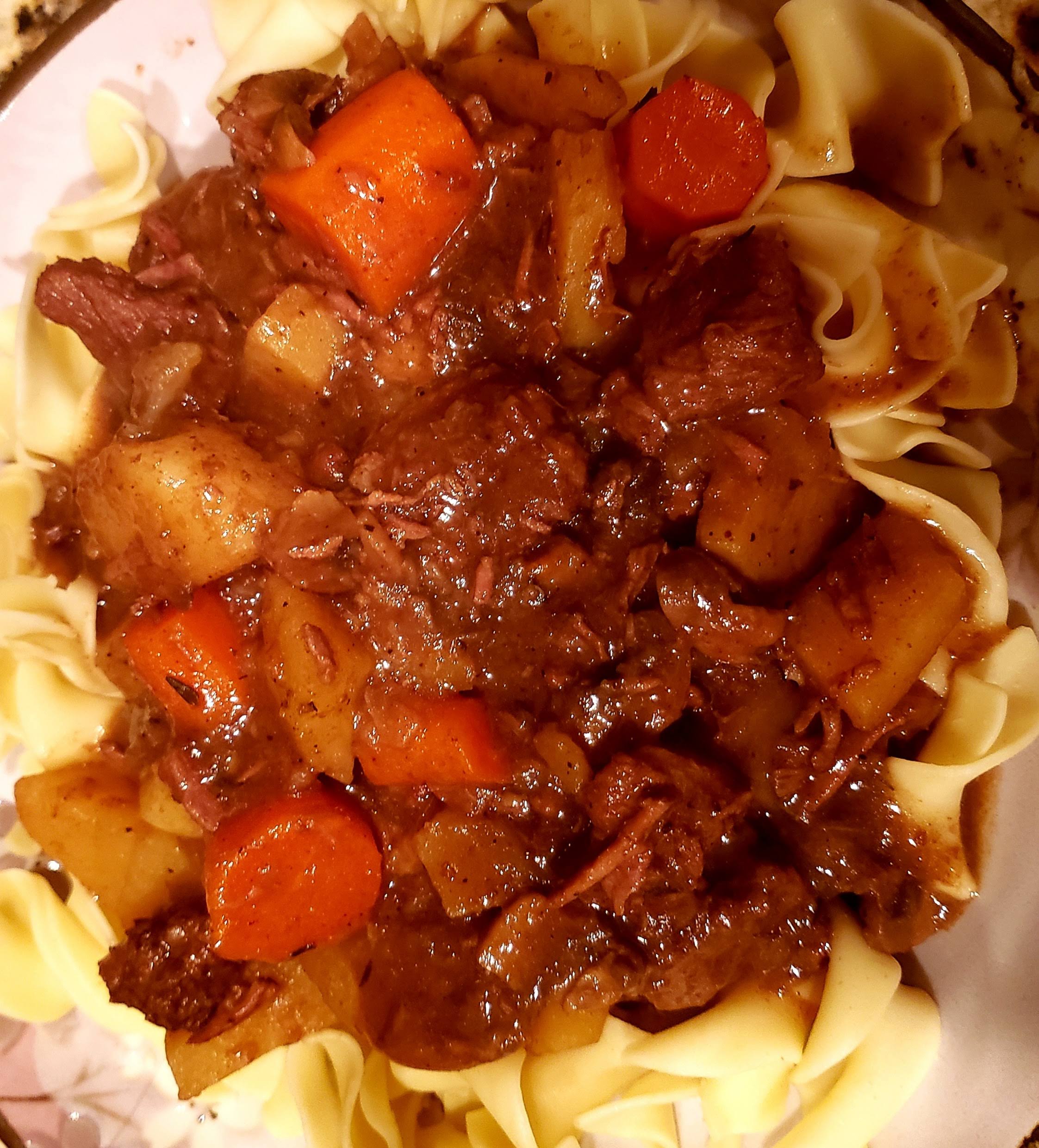 Beef stew in a coffee-red wine sauce – Coffee with the Queen