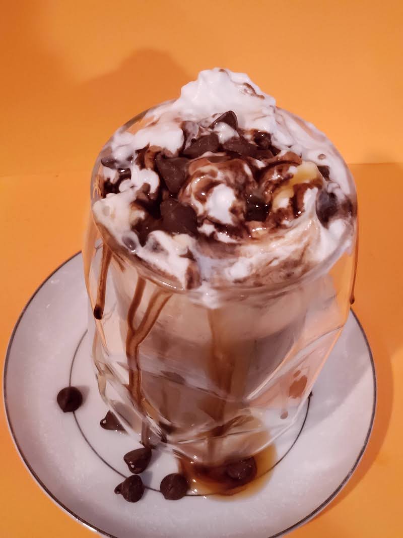 Milky Way inspired latte – Coffee with the Queen